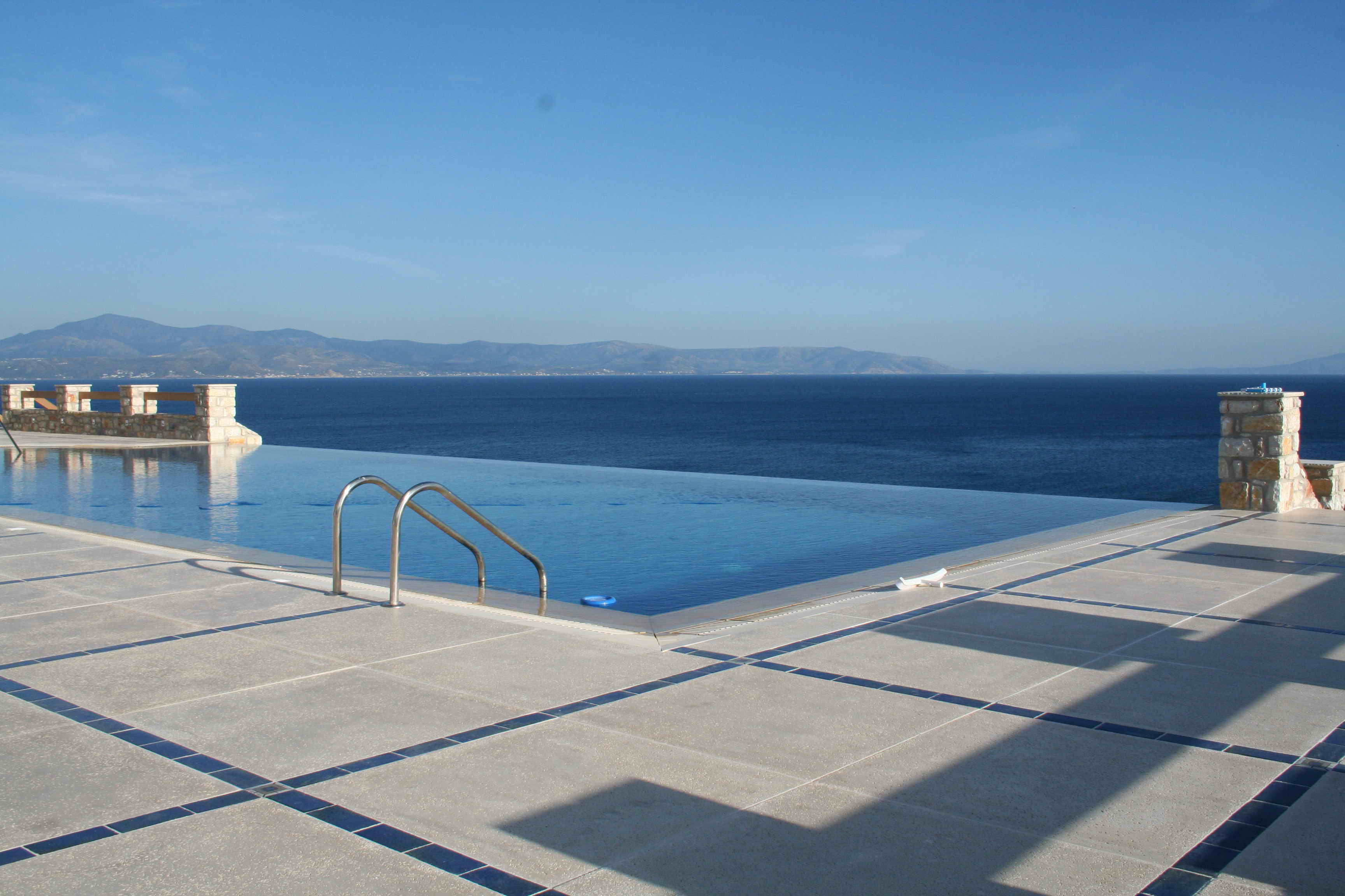 Greek Hotel cladding with Classic line | Solarium